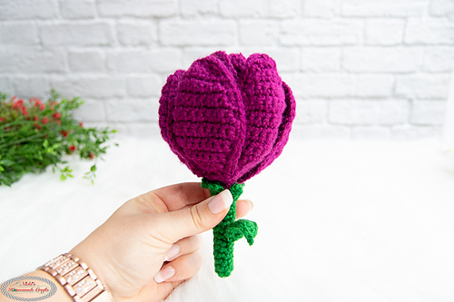 Ravelry: Reversible Flower Doll pattern by Nicole Riley