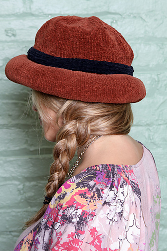 Ravelry: Derby pattern by Nicky Epstein