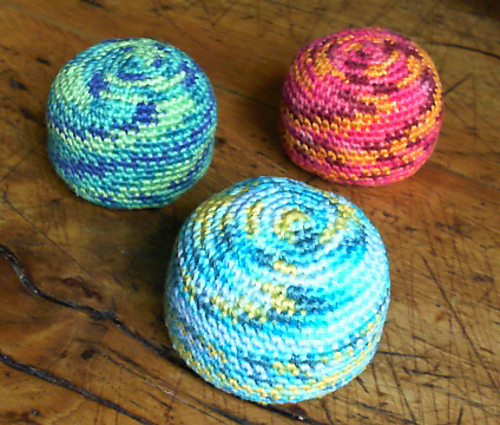Ravelry: Footbag / Hacky Sack / футбэг pattern by Julia Marquardt