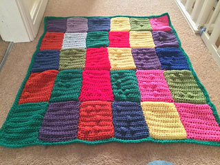 Ravelry: A-Z Braille Blanket pattern by Nikki Espiner