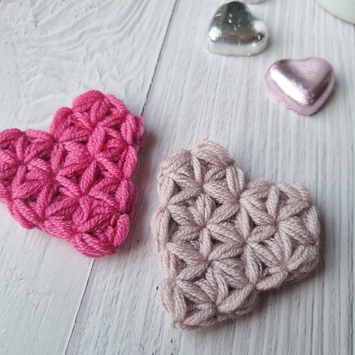 Ravelry: Jasmine Heart pattern by Makalani Sæther
