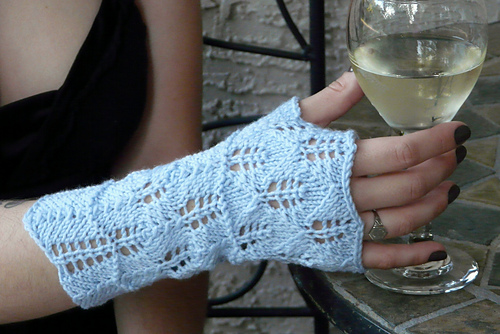 Ravelry: Lace History Mitts pattern by NorthbrooKnits Joyce Weida