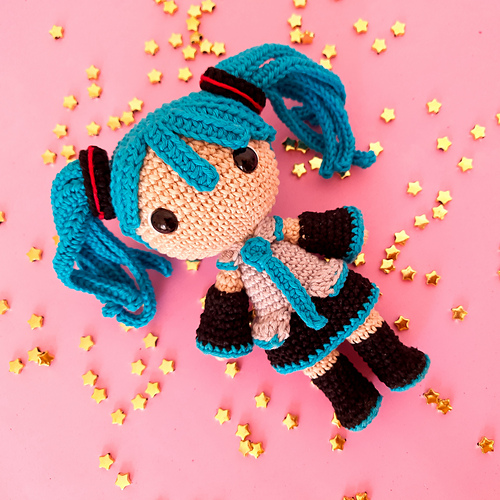 Ravelry: Hatsune Miku Amigurumi Doll pattern by Thamires Kaled