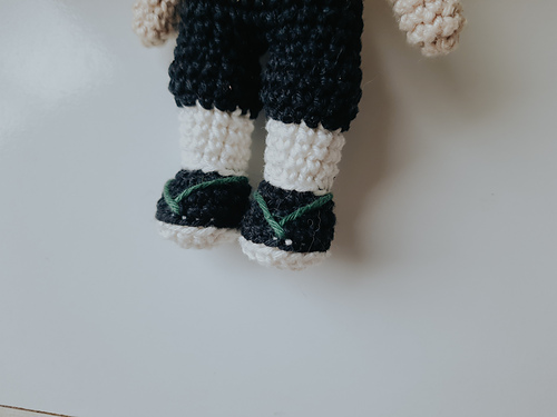 Ravelry: Sanemi Shinazugawa amigurumi pattern by Thamires Kaled