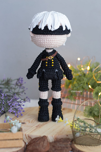 Ravelry: 2B & 9S (Nier Automata) pattern by Thamires Kaled