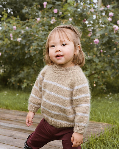 Ravelry: Sunde Sweater JUNIOR pattern by Ane Fiskum Sunde