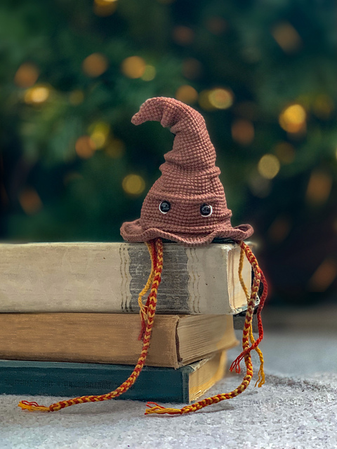 Ravelry: Sorting Hat pattern by Olga Novikova