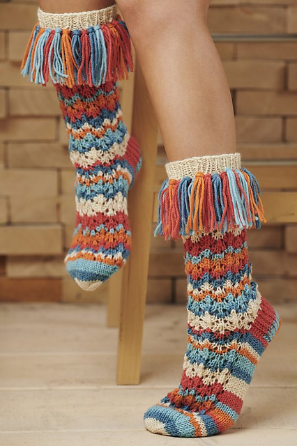 Ravelry: Dance fringed socks pattern by Lea Petäjä