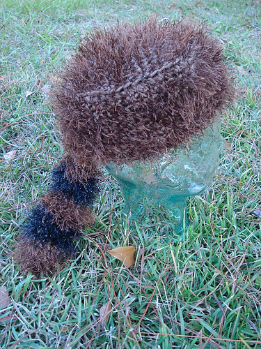 Ravelry: Coon Skin Cap pattern by Charlotte W.
