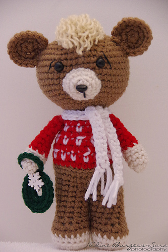 Ravelry: Scandinavian Holly Beary pattern by Sandy Nordwall Eggers