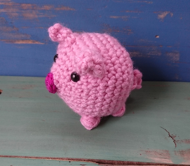 Ravelry: Peng the Mini Pig pattern by Deanne Shoyer