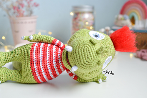 Ravelry: Cocodrilo Perico pattern by Jennifer C F