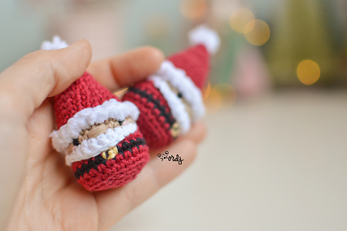 Ravelry: Mini Santa Claus pattern by Jennifer C F