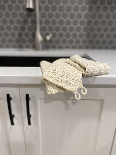 Ravelry: Honeycomb Dishcloth2 pattern by Christine Patterson