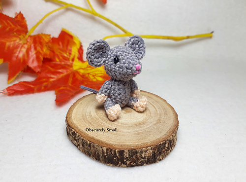 Ravelry: Mini Mouse pattern by Vivian Nguyen