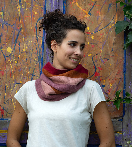 Ravelry: INFINITA Cowl pattern by Aimee DeBaun