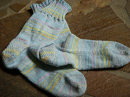 Ravelry: Mash-Up Magic Toe-Up Socks Recipe (MUMTU Socks) pattern by ...