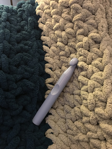 Ravelry: Super Easy Super Chunky Throw pattern by Sally Clinkenbeard