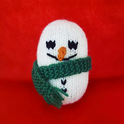 Ravelry: Snowman Bean pattern by Emma Mary Sked