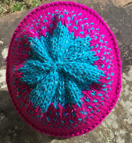 Ravelry: Pop Top Hat pattern by YaYa Lovestoknit