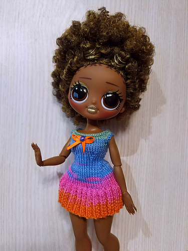 Ravelry: Ruffle mini dress for LOL dolls pattern by Olga Lutsik