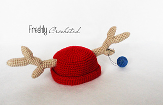 Ravelry: Reindeer hat with Christmas Ball pattern by freshlycrocheted
