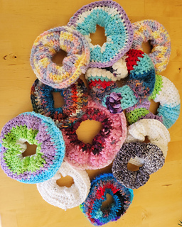 Ravelry: Simple Crochet Scrunchies pattern by Olivia Erfman-Tenzel