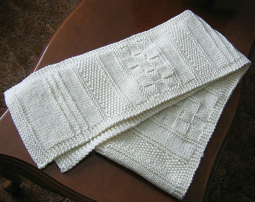 Ravelry: 102-12 a - Textured scarf pattern by DROPS design