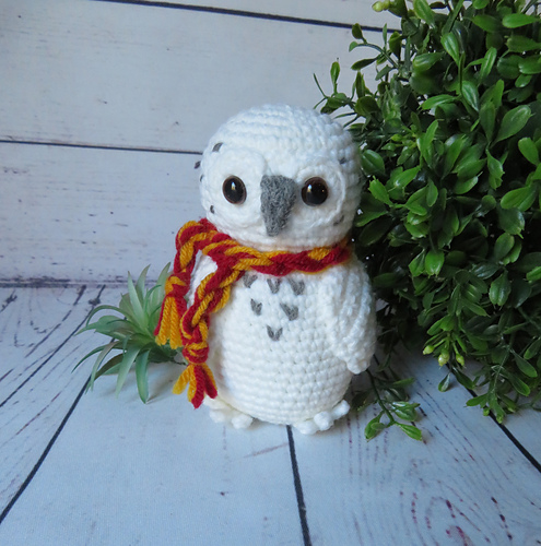 Ravelry: Snowy Owl pattern by On a Whim by Lynn