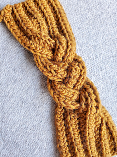 Ravelry: Chunky Rapunzel Braided Scarf pattern by Juli Anne