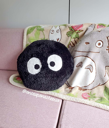 Ravelry: Soot Sprite Pillow pattern by Juli Anne
