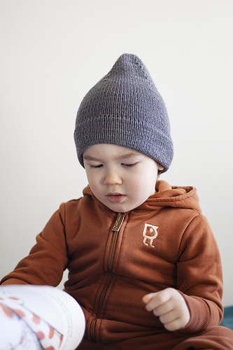 Ravelry: Toddler high top beanie pattern by Anna Ivleva
