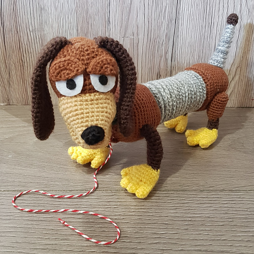 Ravelry: Slinky Dog Toy Story pattern by Chantelle @onescreativemind