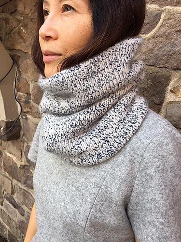 Ravelry: VAL pattern by Antonia Shankland