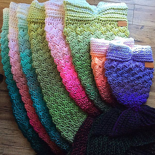 Ravelry: Extra Large Ombre Mermaid Fin pattern by Off the Hook Mamma