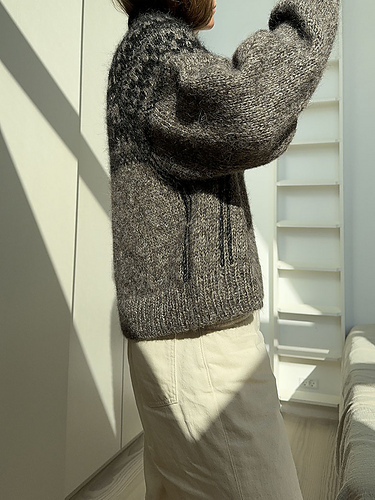Ravelry: Joha Loop Sweater pattern by Other Loops_