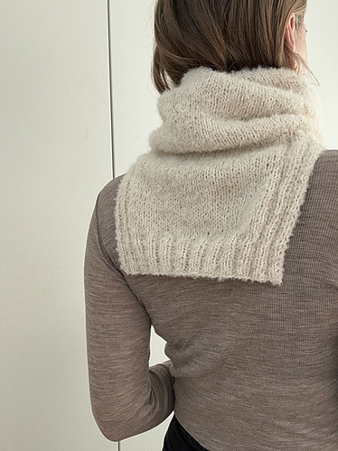 Ravelry: Merle Loop Neckwarmer pattern by Other Loops_