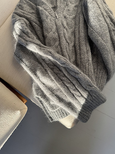 Ravelry: Tulip Loop V Neck pattern by Other Loops_