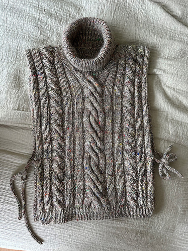 Ravelry: Twist Loop Collar pattern by Other Loops_