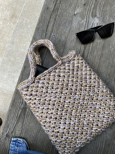 Ravelry: Chunky Loop Tote Bag pattern by Other Loops_