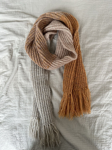 Ravelry: Fading Loop Scarf pattern by Other Loops_