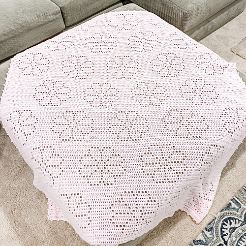 Ravelry: Fleur ( Flower ) Afghan pattern by Owl B. Hooked