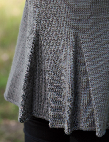 Ravelry: Ellyce pattern by Sarah Jordan