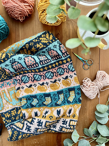 Ravelry: Rhinebeck Doodle (Infinity Cowl) pattern by Jamie Lomax