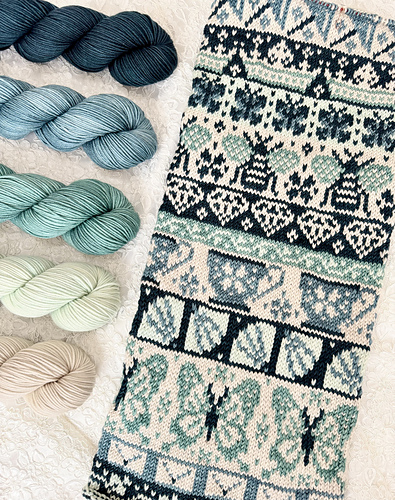 Ravelry: Romance Doodle (Infinity Cowl) pattern by Jamie Lomax