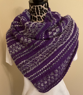 Ravelry: Padittle's Killer Queen Cowl