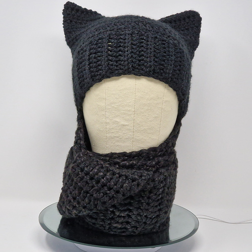 Ravelry: Scarf Tails Beanie pattern by Emma Harrison-Brown