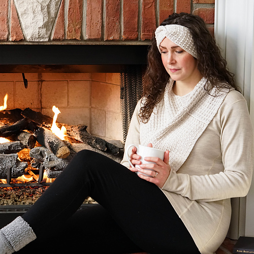 Ravelry: Cozy Chic Cowl pattern by Lisa K. Ross