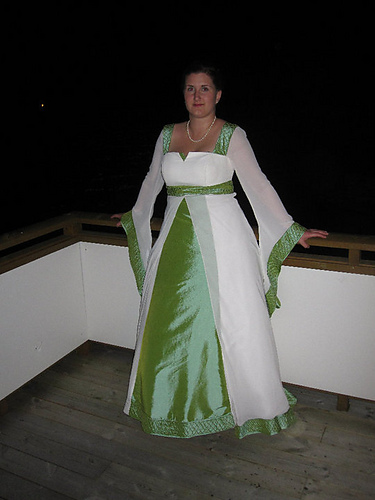 Ravelry: KristinePG's Wedding Wrap pattern by KristineHG