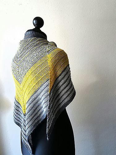Ravelry: Daniza pattern by Pariser Landluft